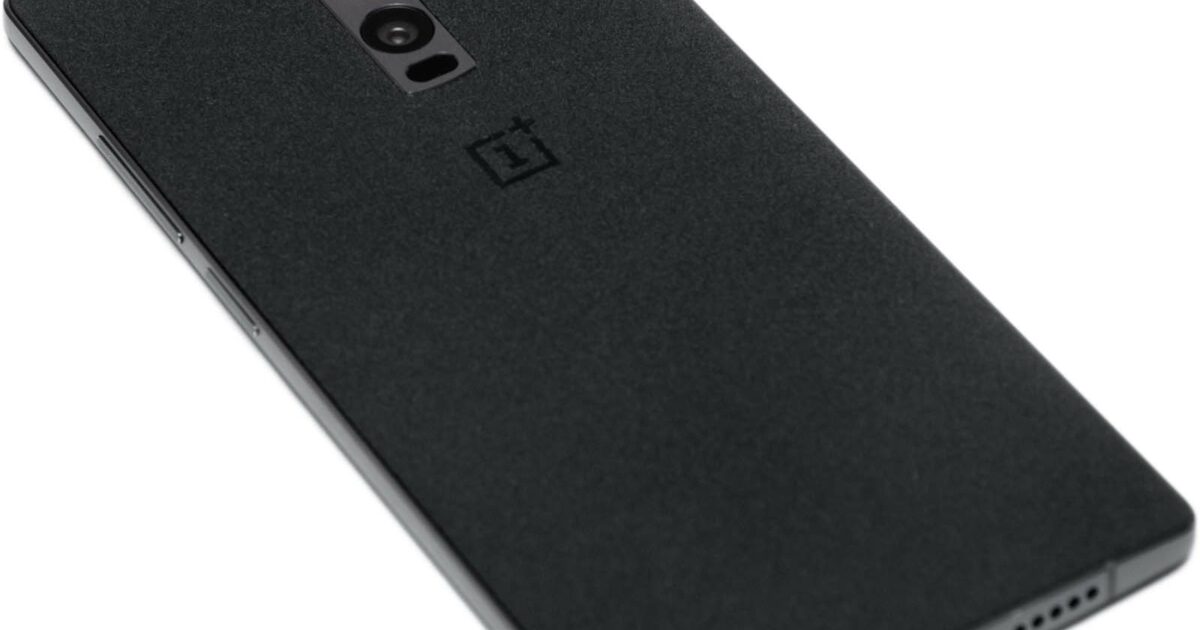 OnePlus 2 – Back – Techgage