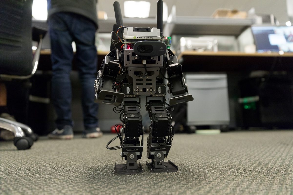 Teaching Interns The Joy Of Collecting Trash With NVIDIA Jetson Robots ...